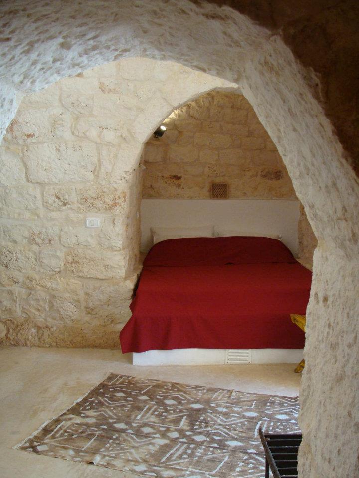 Il letto matrimoniale del Trullo