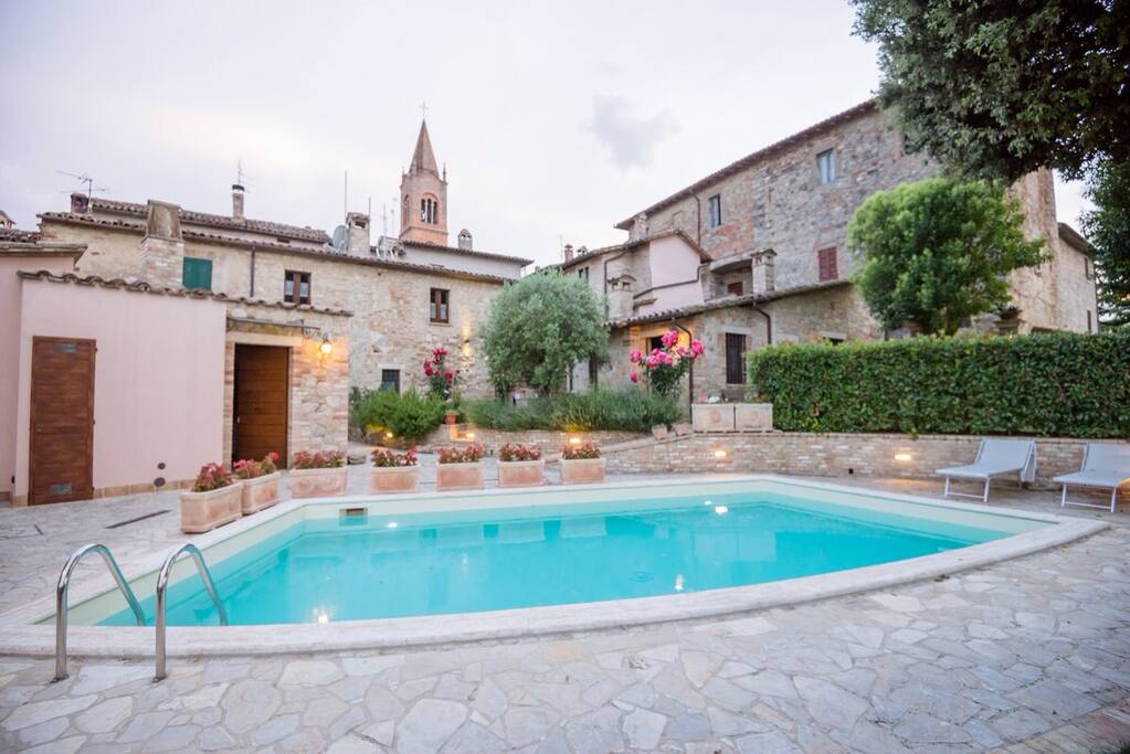 BorgoCuore: house with pool in Todi - Houses for Rent in Todi