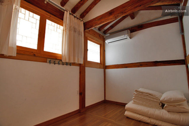 Todaki Korean Traditional House in Jongno-gu