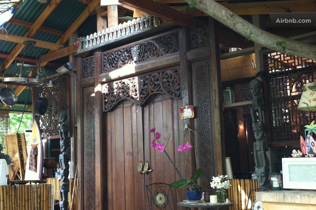 Kealakekua Bay Bali Cottage -at Bay in Captain Cook